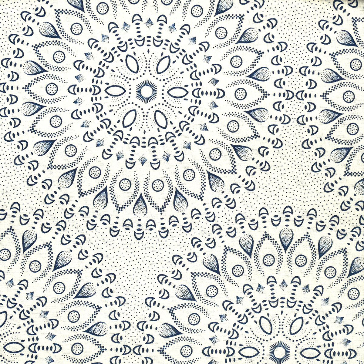 Shwe Shwe Colours Sunflower - White Navy | The African Fabric Shop